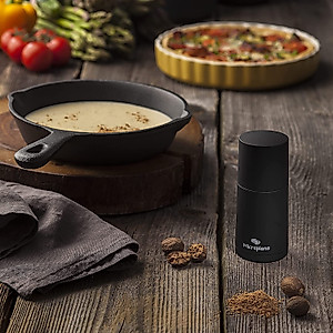 Microplane Manual Spice Mill - Cinnamon Grinder and Nutmeg Grater (Black)