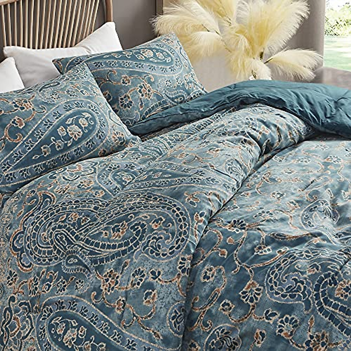 Madison Park Belcourt Sateen Cotton Comforter Set, Breathable, Soft Cover, Trendy, All Season Down Alternative Cozy Bedding with Matching Shams, King/ Cal King, Blue 3 Piece