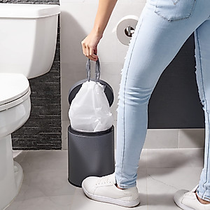Plasticplace 4 Gallon Trash Bags │ 0.7 Mil │ Lavender and Soft Vanilla Scented Garbage Can Liners │ 17" x 16" (200 Count)