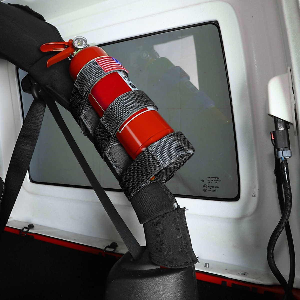 Adjustable Roll Bar Fire Extinguisher Mount Holder 3 lb for Jeep Wrangler Unlimited CJ YJ LJ TJ JK JKU JL JLU 4XE,Black with USA Flag Pattern