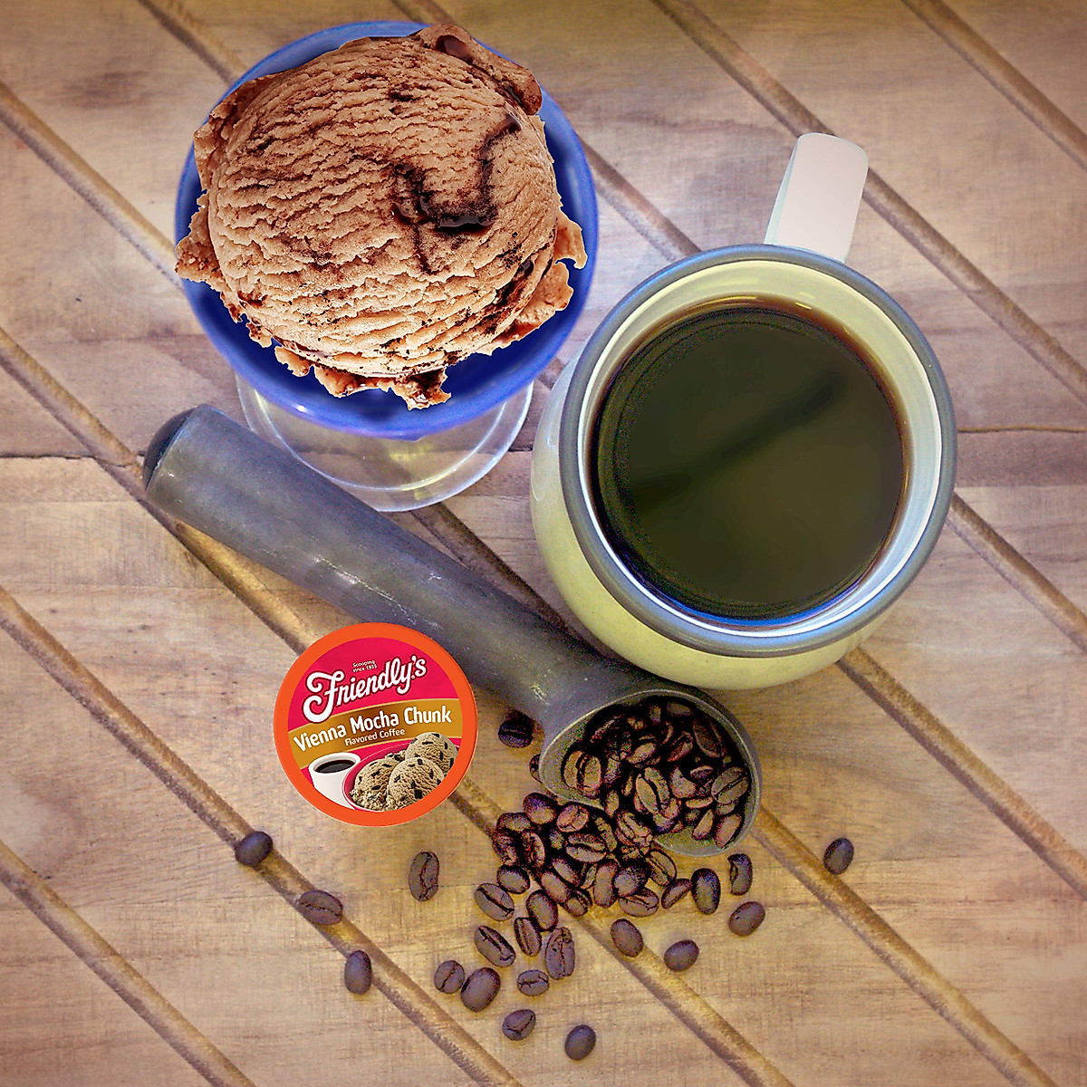 Friendly's Flavored Ice Cream Coffee Pods, Compatible with Keurig K Cup Brewers (Vienna Mocha Chunk, 40 Count)