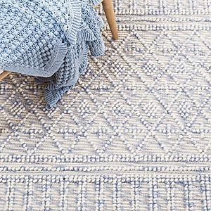 Safavieh Natura Collection Accent Rug - 4' x 6', Grey & Ivory, Handmade Moroccan Boho Farmhouse Tribal Braided Tassel Wool, Ideal for High Traffic Areas in Entryway, Living Room, Bedroom (NAT187F)