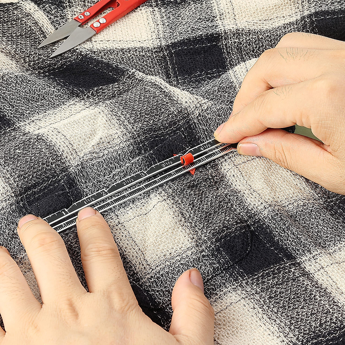 Mr. Pen- Seam Ripper Kit, 7 pcs, Seam Ripper Pack, 4 Seam Rippers with 2 Thread Snips and 1 Sliding Gauge, Seam Rippers for Sewing, Sewing Tools, Thread Cutter, Seam Ripper and Thread Remover.