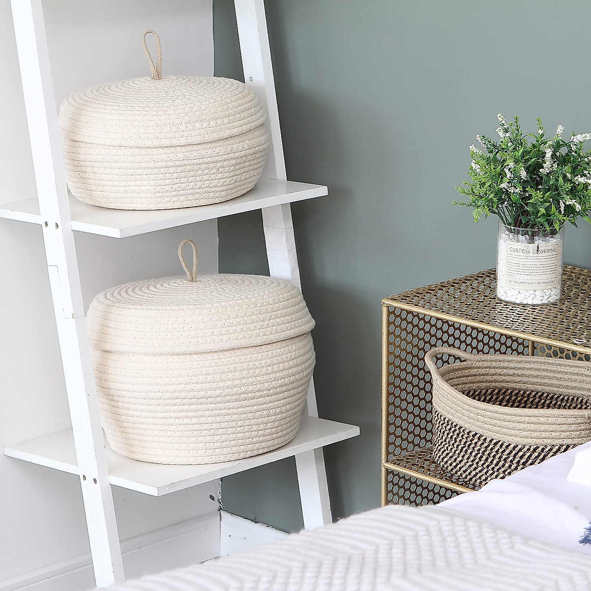 Sea Team Round Cotton Rope Storage Basket with Lid, Decorative Woven Storage Bin, Pot, Caddy, Organizer, Container for Snacks, Towels, Plants, 13 x 9 Inches (Large, Cream)