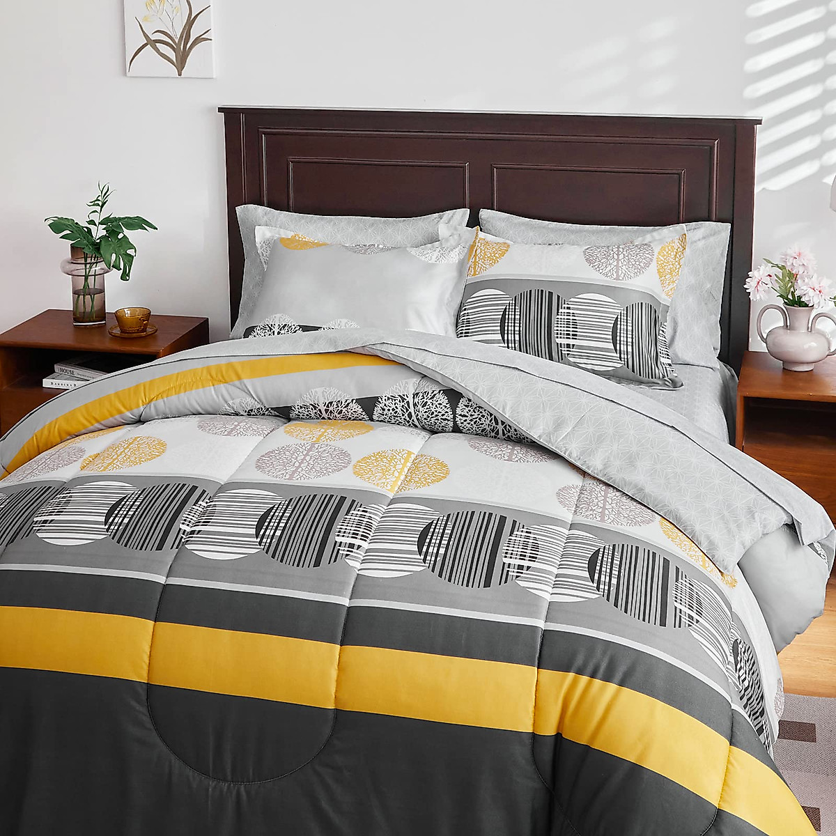 Stripes Bed in a Bag Queen Size 7 Pieces Black Gray Yellow Comforter Sheet Set with Circles All Season Bed Comforter Set (1 Comforter 2 Pillow Shams 1 Flat Sheet 1 Fitted Sheet 2 Pillowcases)
