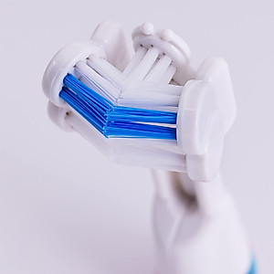 Triple Bristle Duo - 2 Electric Toothbrushes with Dual Charging Station, Patented 3 Head Design, 31,000 VPM, Rechargeable Toothbrush Set for Families & Couples, 3-Sided Sonic Brush