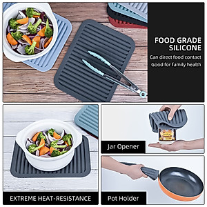 IFFMYJB Silicone Trivets Mats, Silicone Hot Pads for Pot Holder, Square Trivets for Hot Dishes, Pots and Pans, Multi Purpose Hot Pads for Kitchen Counter, Non Slip Heat Resistant Mats Set 4 Blue