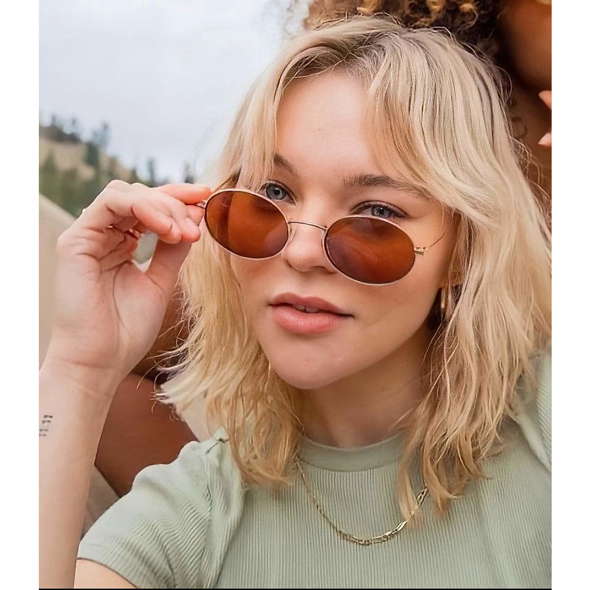 GIFIORE Oval Sunglasses Vintage Retro 90s Sunglasses Trendy Designer Glasses for Women Men (2 Pack: Black+Brown)