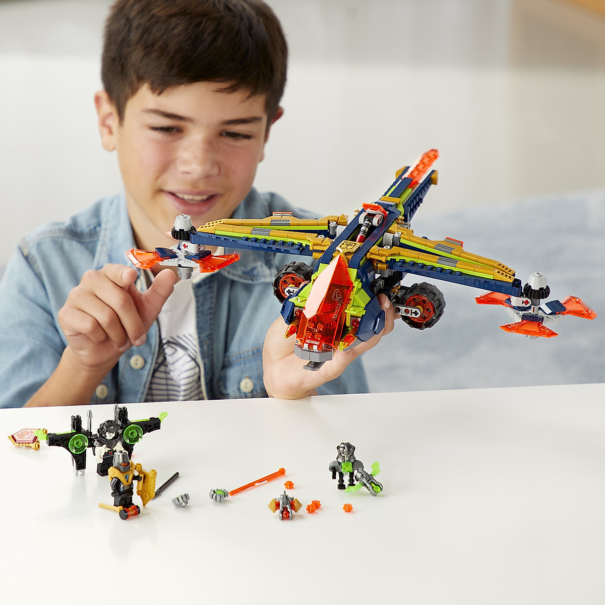 LEGO NEXO KNIGHTS Aaron's X-bow 72005 Building Kit (569 Piece)