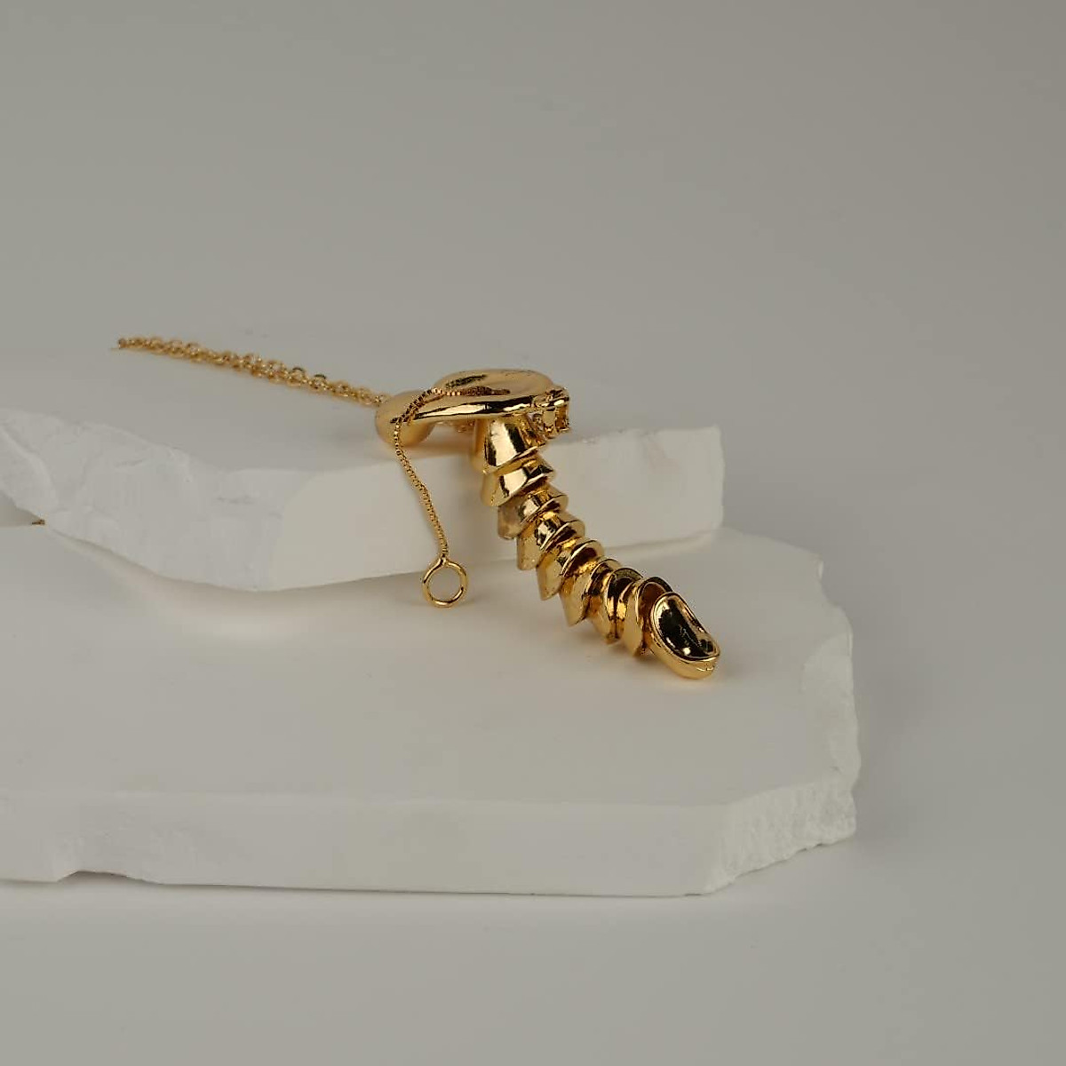 MEYFAR Funny Erectable Pendant,Creative Jewelry for Halloween Party,Creative Male Organ Modeling Necklace,Funny Jewelry for Men Women, Cool Jewelry Gift for Men Boys (Golden)