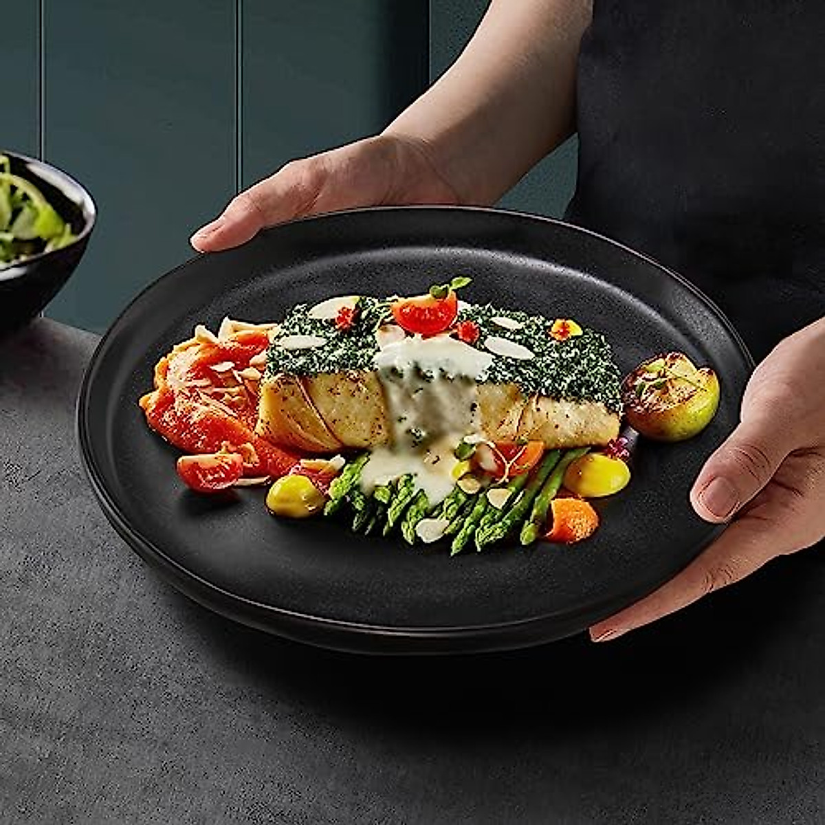 Vidalenta Porcelain Dinner Plates Set of 4, 10 Inch Salad Plate Set, Ceramic Pasta Plate Set Serving Dishes Small Plates Modern Dinnerware Set, Microwave Oven and Dishwasher Safe, Matte Black