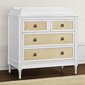 Delta Children Madeline, Dresser w Interlocking, Bianca White/Textured Almond