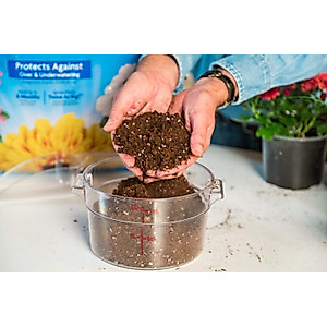 Miracle-Gro Moisture Control Potting Mix 8 qt., Protects Against Over and Under Watering Container Plants, 2-Pack