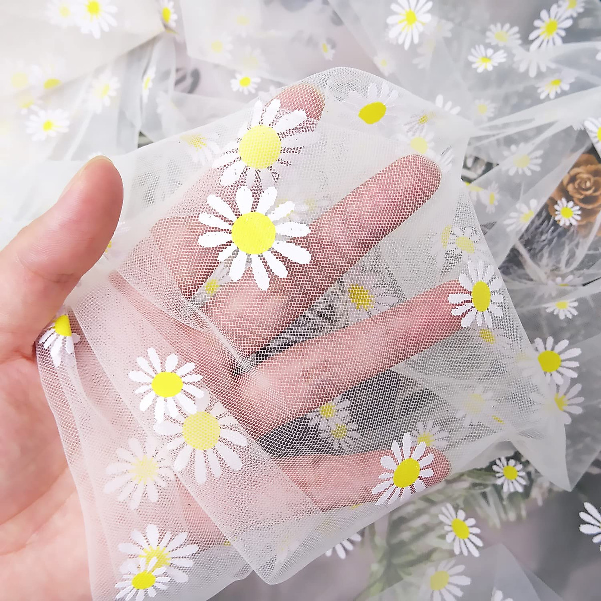 Honbay 1.6 x 2yard Daisy Tulle Net Yarn for Background Decoration or DIY Crafts Making