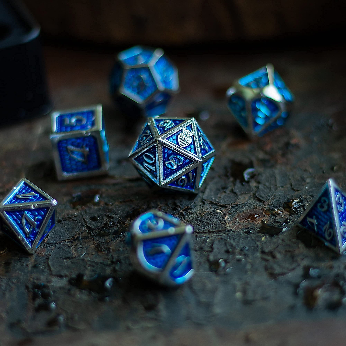 HEIMDALLR Metal DND Dice Set 7 pcs - Dragonhide Design, 16mm Size, Logo on D20; Metal Dice Set & Dice Box; D&D Dice Set D&D (Dungeons and Dragons Dice Set) - Jormungandr Series (Frosteater)