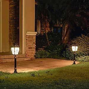 Vintage Solar Column Light LED Post Lamp Outdoor Retro Glass Lantern European Antique Aluminum Metal Courtyard Lighting Park Community Path Street Light Victorian High Pole Lamp IP65 Deck Patio