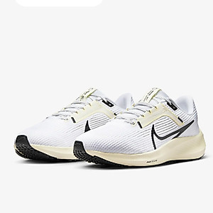 Women's AIR Zoom Pegasus 40 - Size 9.5 US - White/Black-Coconut Milk