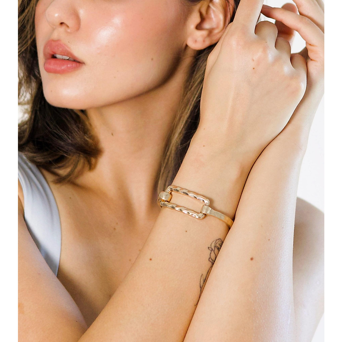 POMINA Chunky Gold Fashion Bangle Cuff Bracelet Geometric Shape Tension Bangle Wide Thick Chain Stretch Gold Bracelet for Women Teen (Square Gold)