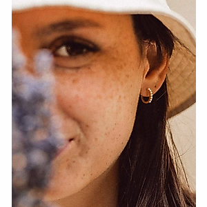 Kenivira Pearl Hoop Earrings for Women, Small Gold Plated Hoop Pearl Earrings Dainty Trendy, Tiny Gold Pearl Huggie Simple Statement Lightweight Hoop Earrings Jewellery