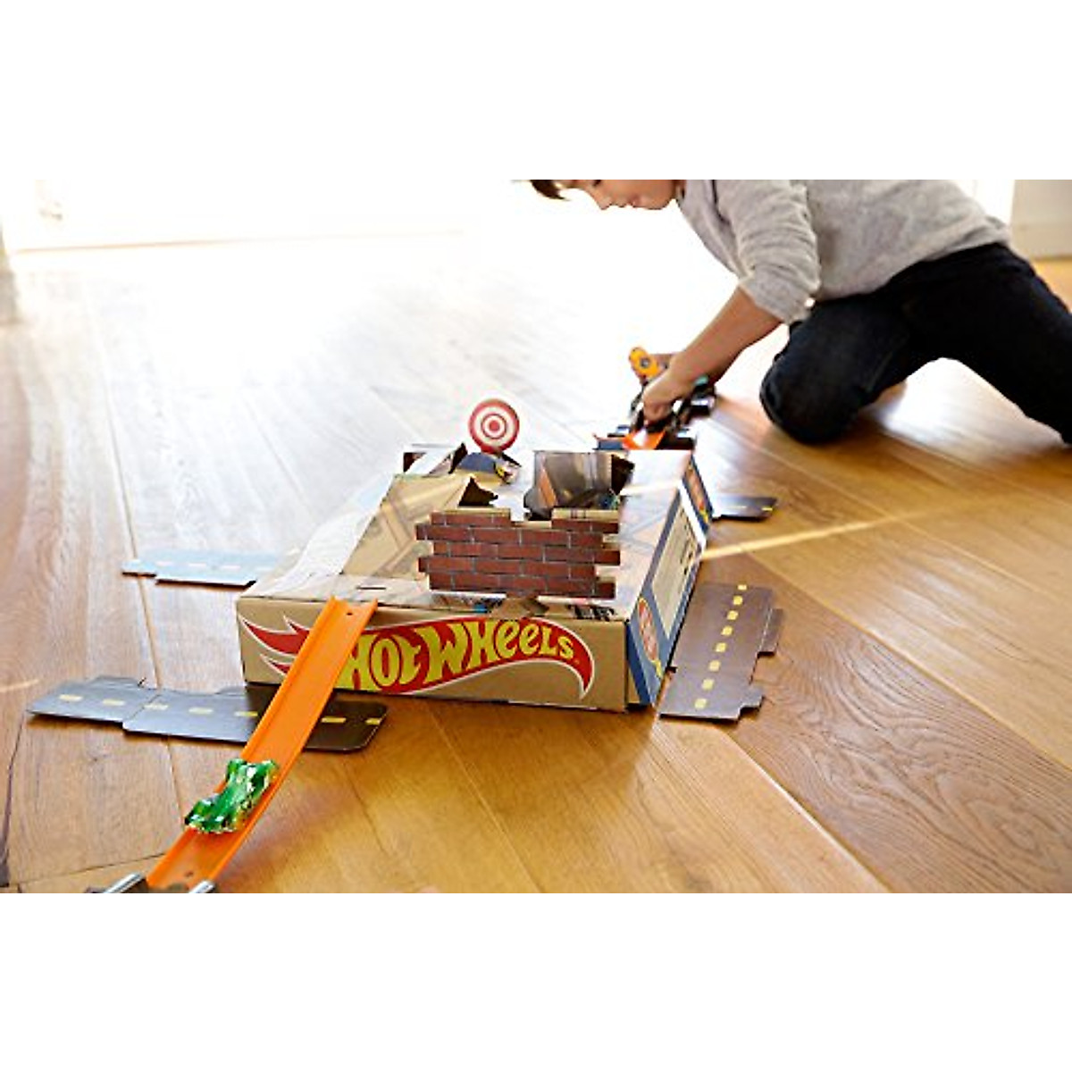 Hot Wheels DLF28 Track Builder System Stunt Kit Playset [Amazon Exclusive]