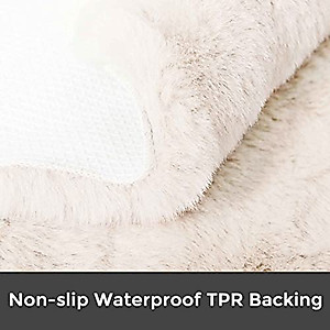 HYSEAS Luxurious Faux Rabbit Fur Rug, 2x3 Feet Faux Fur Area Rug Ultra Soft Fluffy Plush Shaggy Carpet Throw Area Rug for Floor, Sofa, Bedroom, Living Room, Home Decoration, White