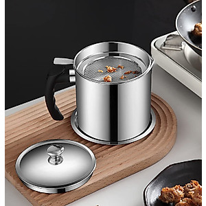 Tellshun Bacon Grease Container with Strainer 1.3 L / 44 oz Stainless Steel Cooking Oil Keeper with Lid and Tray Easy-Grip Handle Suitable for Storing Frying Oil and Cooking Grease (1.3, Silver)