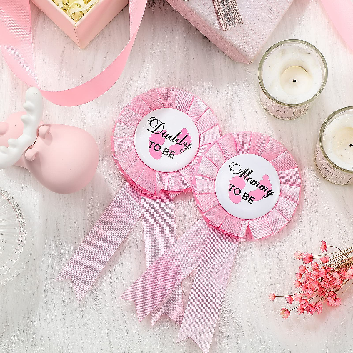 2 Pieces Daddy and Mom Be Tinplate Badge Pin Gender Reveal Button Pins New Daddy Mom Gifts for Baby Shower Party Celebration (Pink)