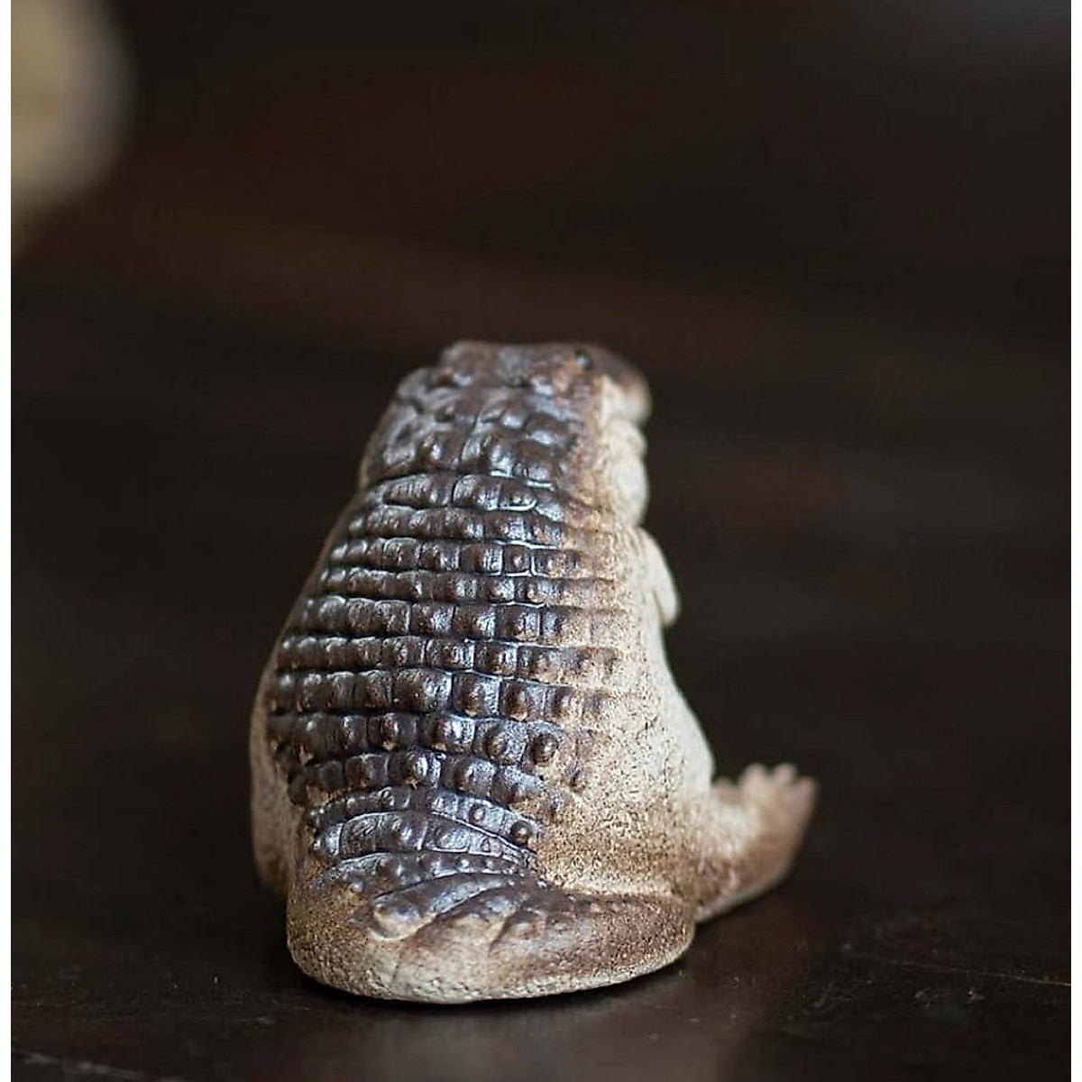 Handmade Crocodile Figurine Tea Pet, Tea Set Accessories Alligator Statue Tea Ceremony Desk Pet, Animal Ornament Gifts for Tea Lover Friends Chritmas Party Favors