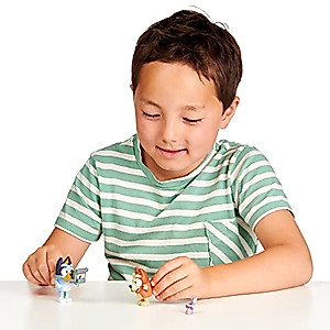 Bluey and Bingo Photographer 2 Figure Playset Pack Articulated 2.5 Inch Action Figures Includes Toy Bob Bilby Puppet and Camera Official Collectable Toy