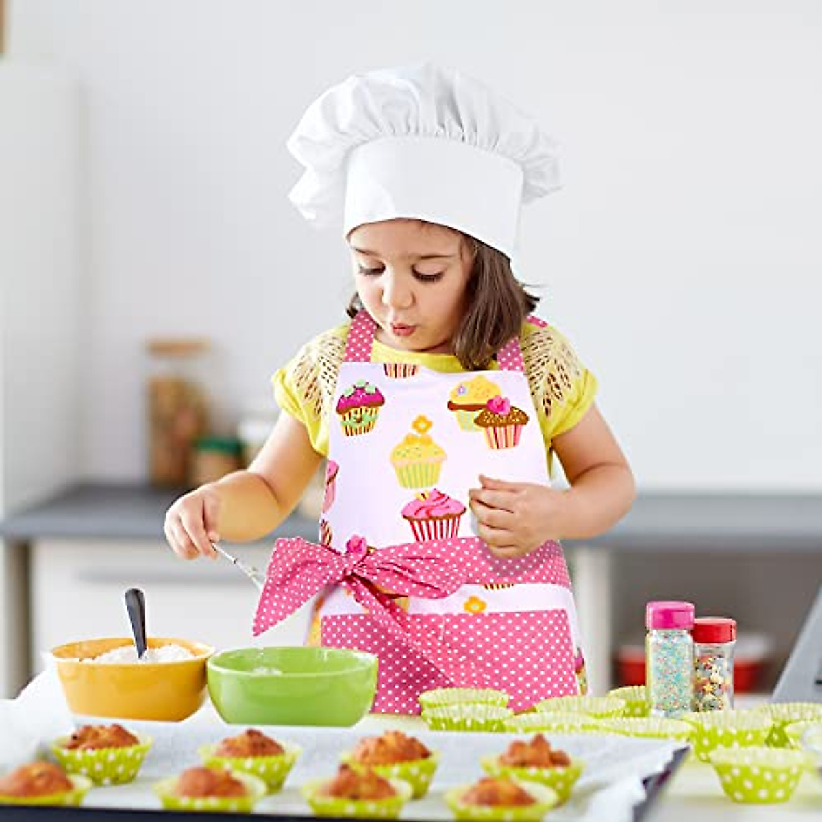 Cotton Aprons for 2-5 years Kid Girls, Cupcake Pattern Apron for Children, Great for Daughters Litter Girls (Pink)