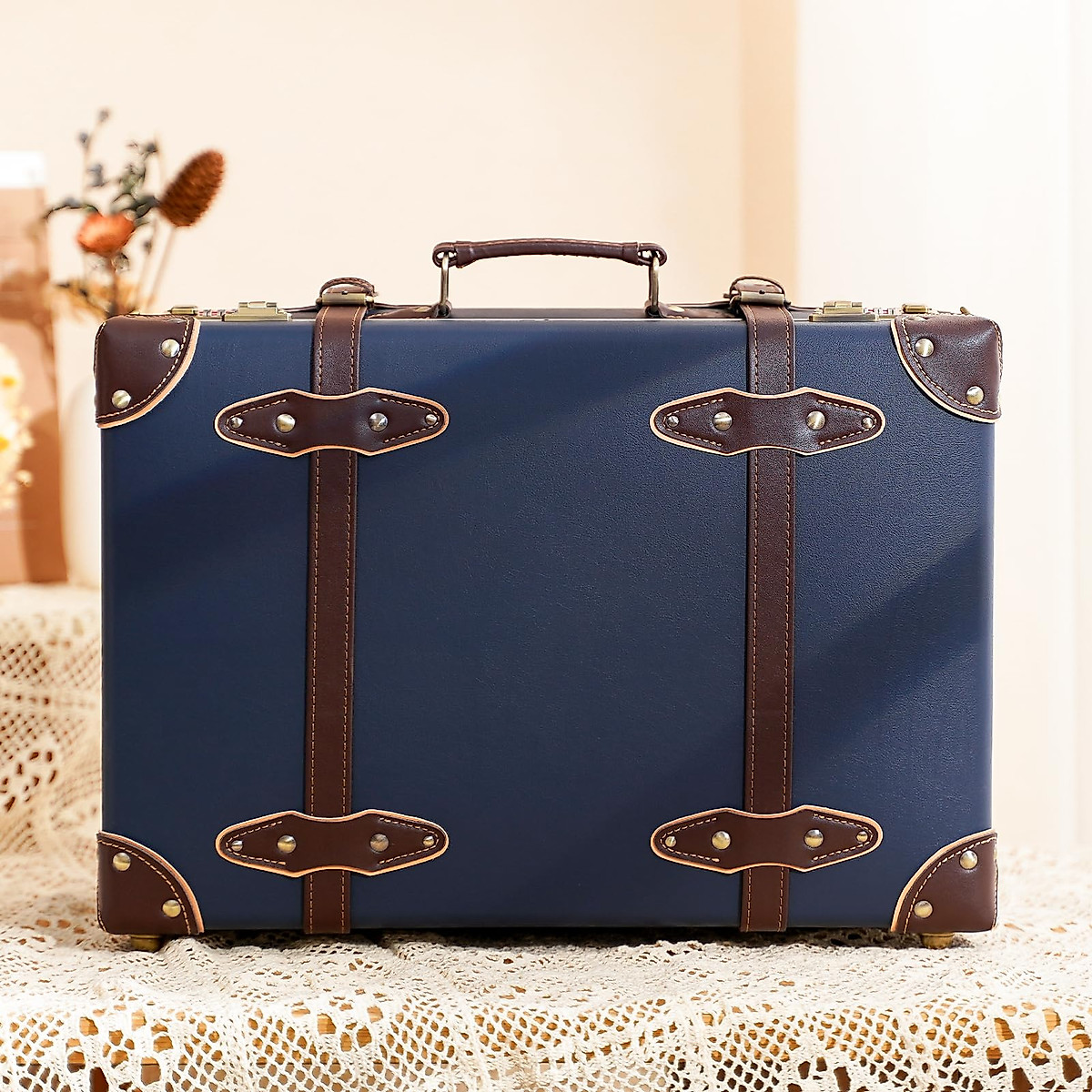 urecity Vintage and Cute Carry-on Overnight Case Non-wheeled Mini Leather Trunk Suitcase with Shoulder Strap
