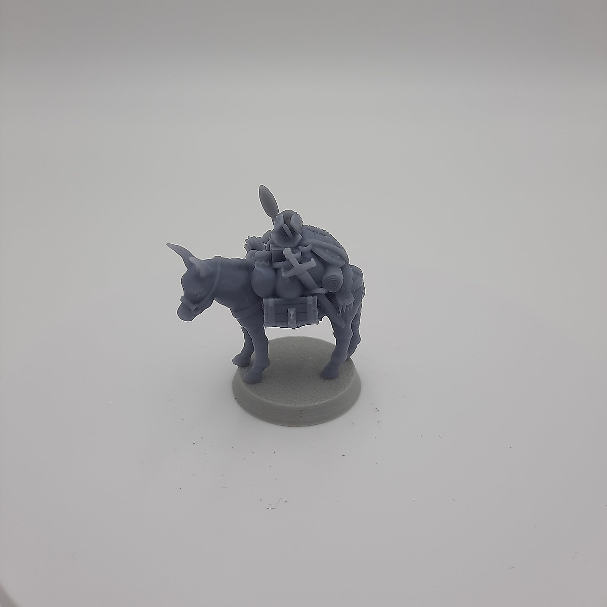 HERO Creations - 4 Mules - RPG - Dungeons and Dragons - DND - Pathfinder - Lord of The Ring - Figurine Miniature (Gray/Unpainted)