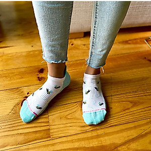 Dr. Motion 4 Pairs Womens Low Cut Cushioned Breathable Compression Ankle Socks with Arch Support (White Blue Bees)