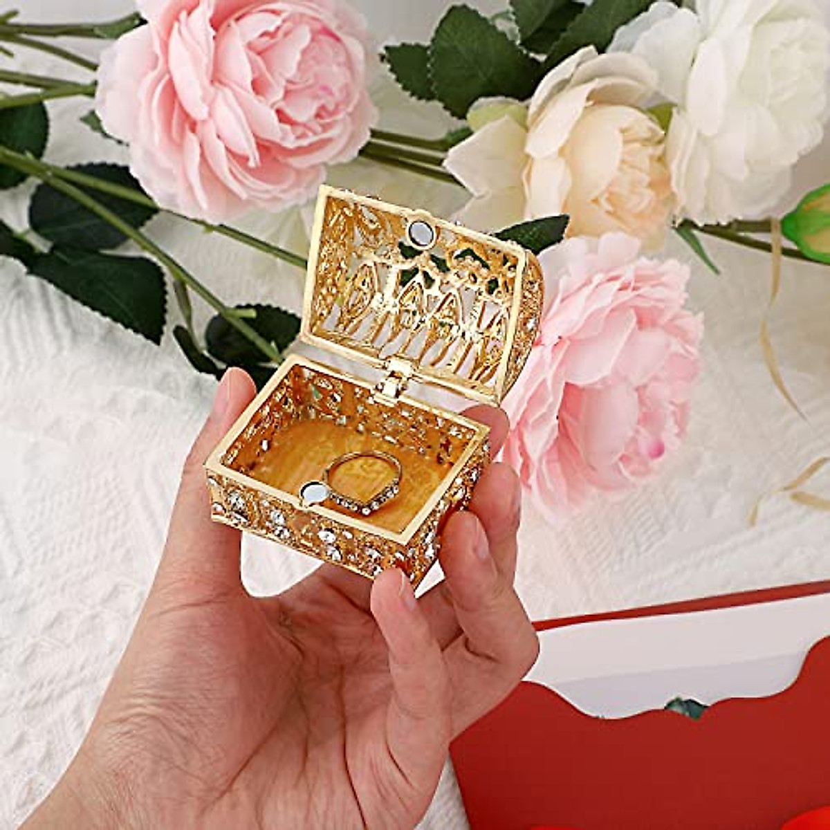 ELLDOO Crystal Treasure Chest Box Floral Engraved Jewelry Box Wedding Box Keepsake Box Ring Earring Small Trinket Storage Organizer Box for Girls Women Wedding Brithday Gift, Gold