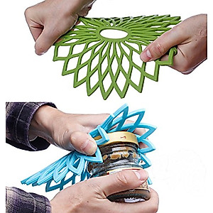 ME.FAN Silicone Trivet - Trivet Mat - Kitchen Hot Pads for Pots/Hot Dish Insulated Teapot Trivet Flexible Durable Non Slip Large Coasters 3 Set Yellow, Diameter: 7.87"