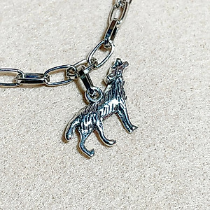 Bella Bracelet - Twilight Themed Graduation Gift Made of Silver Chain with Clear Heart Crystal Bead and Wolf Charm (silver wolf)