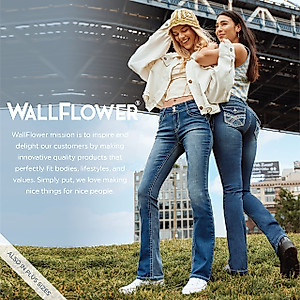 WallFlower Women's Fearless Curvy 70s Bootcut Denim Super High-Rise Insta Vintage Juniors Jeans, Myra, 11