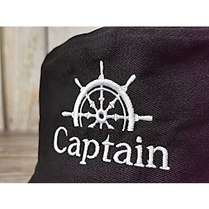 Enodtter Captain First Mate Bucket Hats for Couples, Embroidered Mr Mrs Bride Groom Hats, Embroidery Travel Hats, Newlywed Honeymoon Wedding Gift