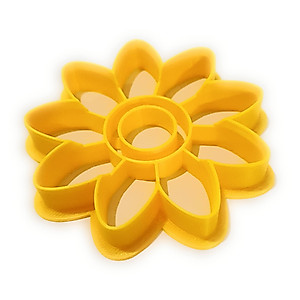 Genérico T3D Cookie Cutters Daisy Flower Cookie Cutter, Suitable for Cakes Biscuit and Fondant Cookie Mold for Homemade Treats, 3.50 inches x 3.50 inches x 0.55 inches