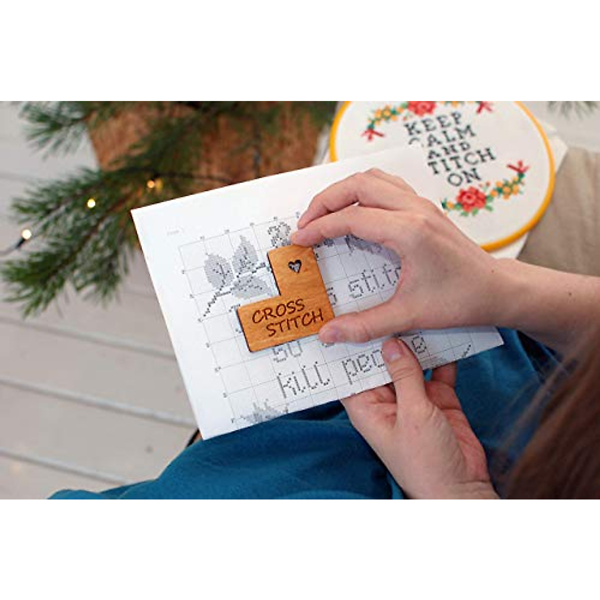 Needle minder for cross stitch Pattern Helper 2 in 1 Needle keeper magnetic cross stitch Marker Embroidery Pattern Keeper Embroidery Chart Holder needle minder for embroidery pattern holder magnetic