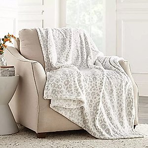 Member's Mark Lounge Throw, 60" x 70" (Chelsea Leopard)