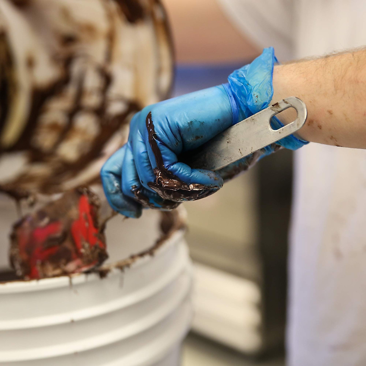 GLOVEWORKS Blue Vinyl Industrial Gloves, Case of 1000, 3 Mil, Size Large, Latex Free, Powder Free, Food Safe, Disposable, Non-Sterile, IVBPF46100