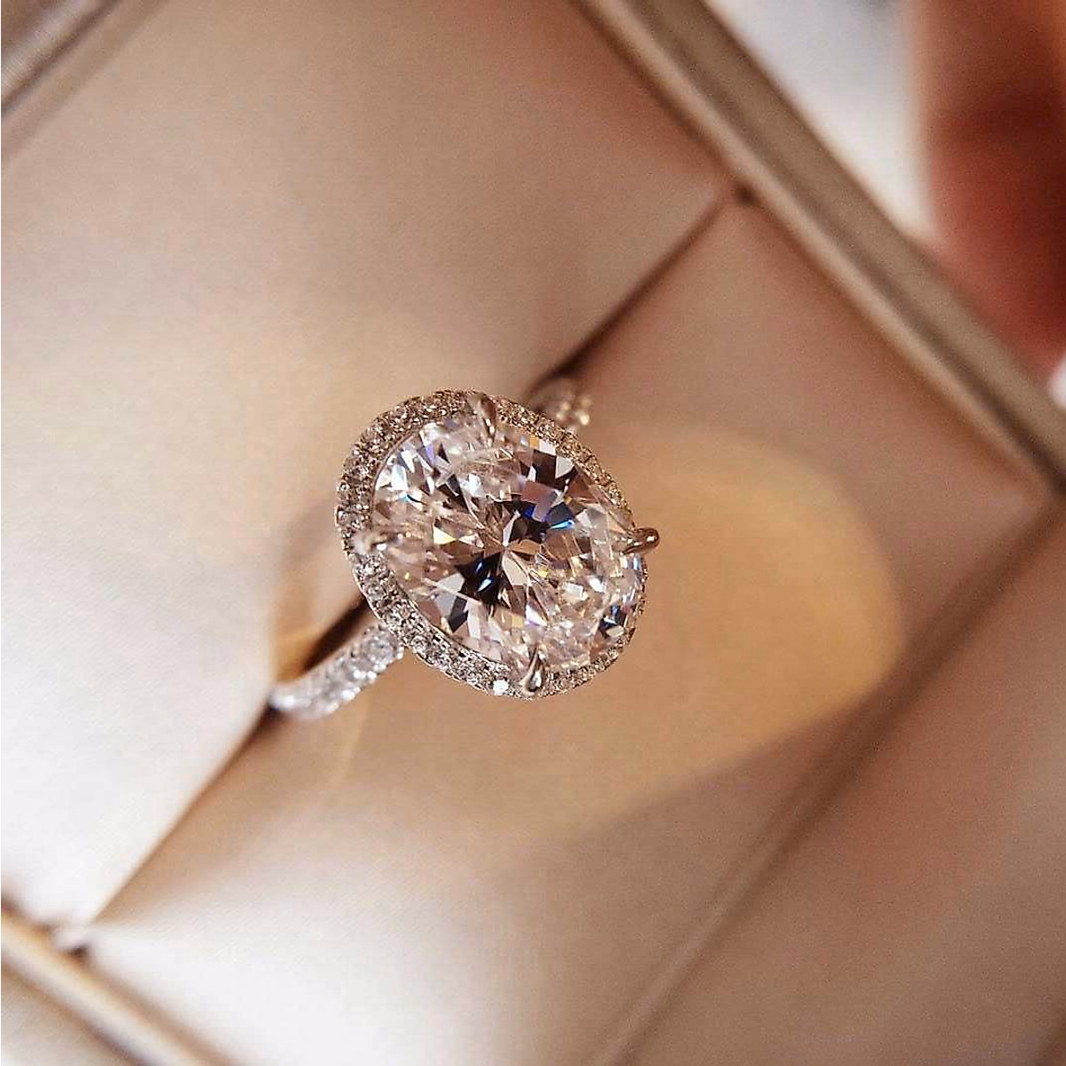 Blocaci Oval Engagement Rings for Women White Gold, 2 Carat Center Oval Moissanite Rings Platinum Plated Silver 10K 14K 18K Gold Wedding Anniversary Promise Rings with Text Engraving (10K Gold)