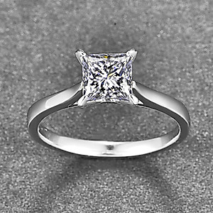 AVECON 1.5 Carat Princess Cut Cubic Zirconia Ring 925 Sterling Silver Solitaire Engagement Wedding Rings for Women SIZE 6.5