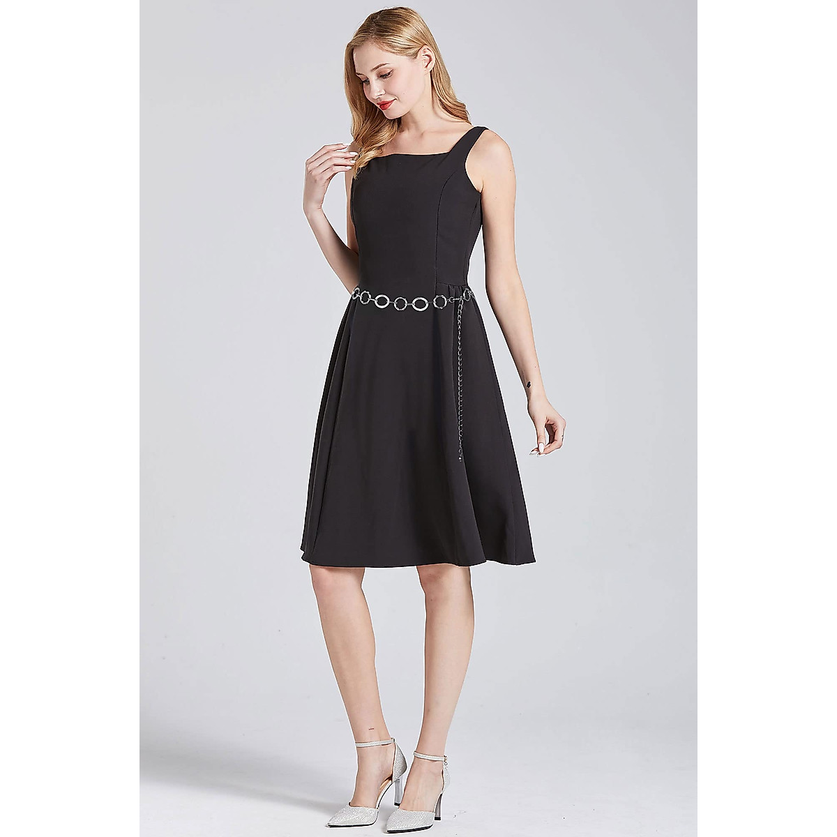 O-Ring Metal Waist Chain Adjustable Fashion Waist Body Chain Belt Alloy Belly Chain Dancing Body Chain for Women Girls