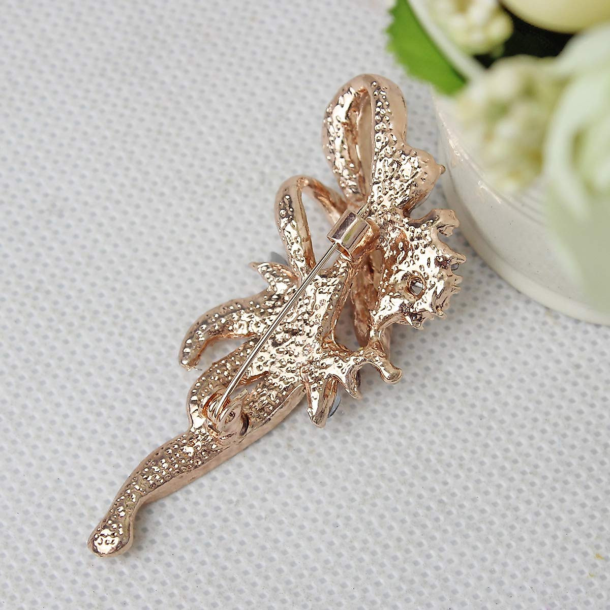 Merdia Created Crystal Brooch Fancy Vintage Style Flower Brooch Pin for Women, ladies with Blue/Purple Created Crystal | Vintage Fashion | Brooches and Pins for Women | Ladies Jewelry | Purple