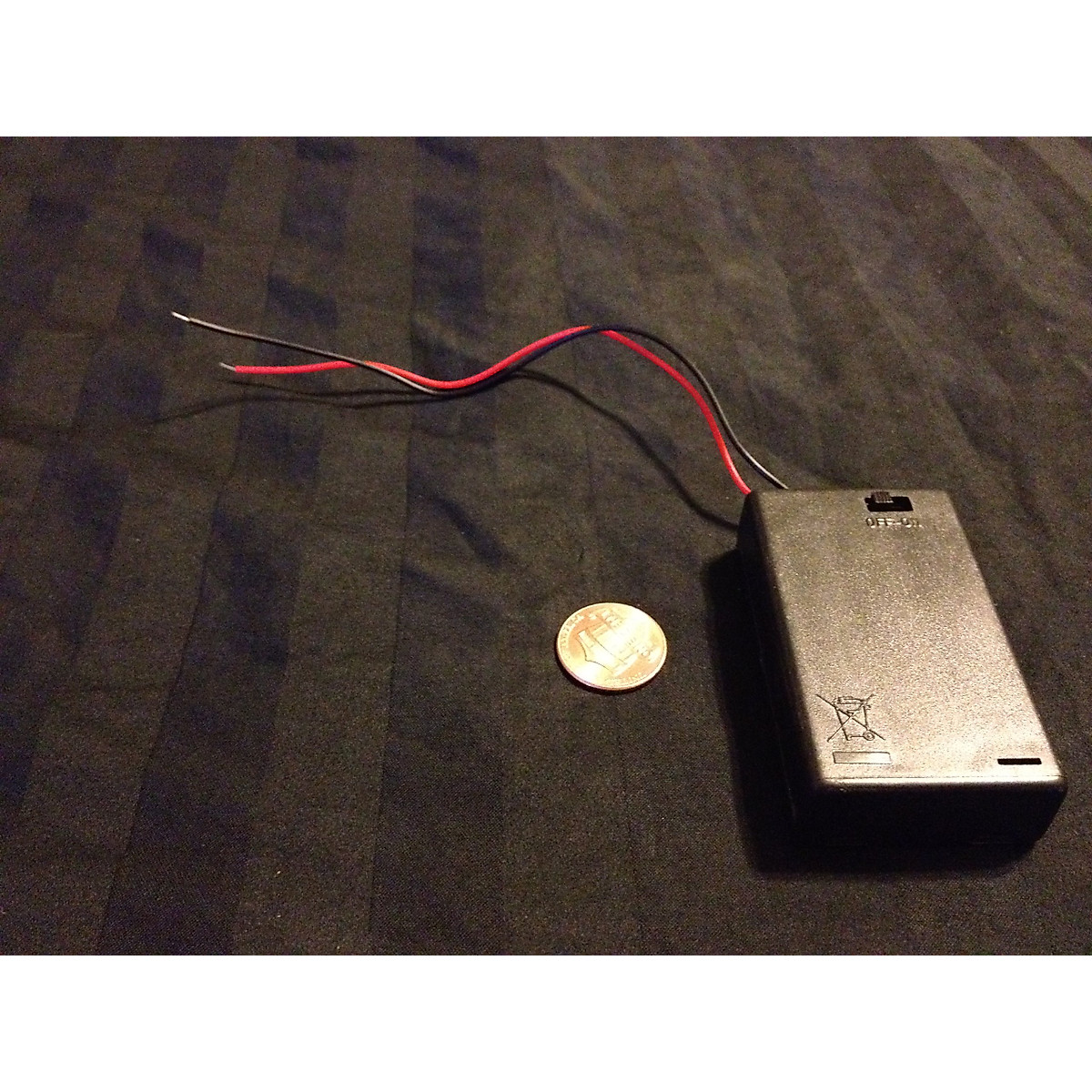 New 3 AAA 3a Battery 4.5v Holder Box Case with Switch 6'' Lead Black B7