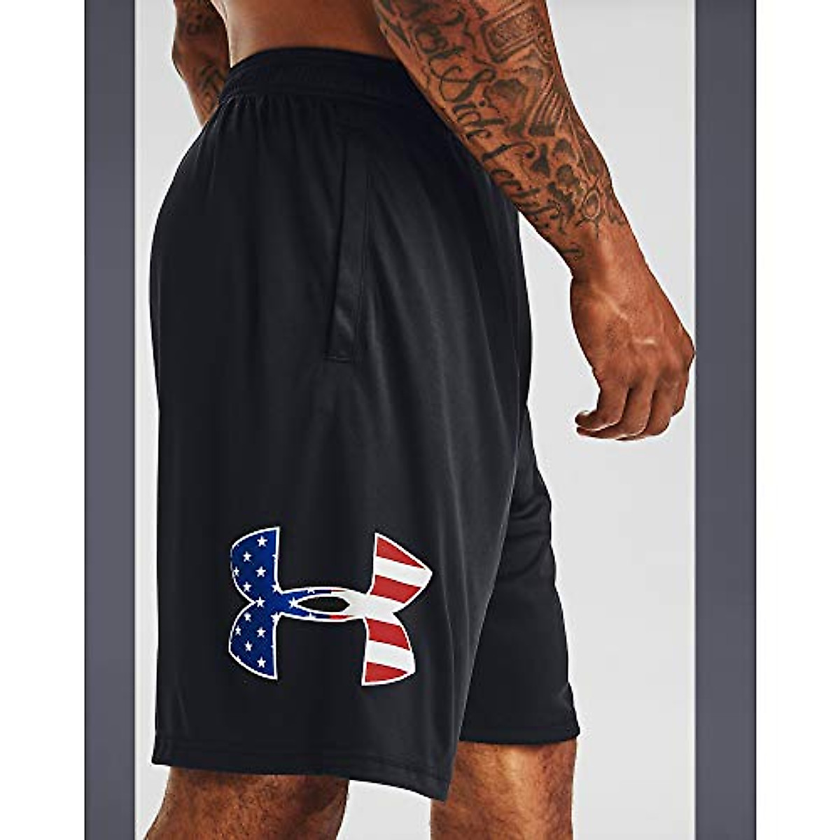 Under Armour Men's Freedom Tech Logo Shorts , Black (001)/Black , Large