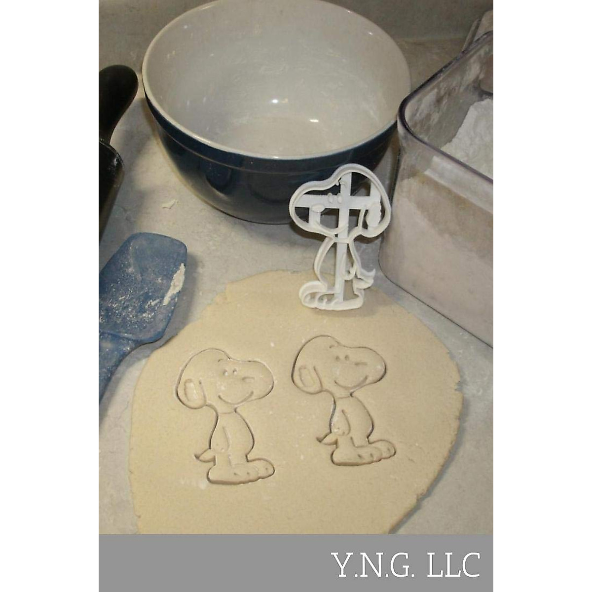 INSPIRED BY SNOOPY PET BEAGLE COMICS CARTOON CHARACTER COOKIE CUTTER BAKING TOOL MADE IN USA PR615