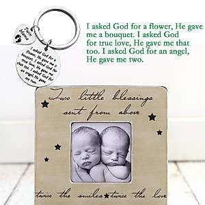Twin Mom Gift Mom of Twins Gift Twins Jewelry New Mom Gift Mommy to Be Gift Mother of Twins Jewelry (Twin Mom Keychain)